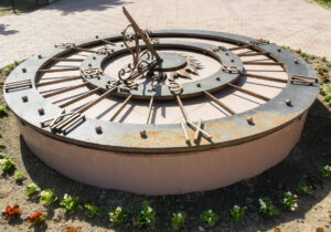 Horizontal sundials – Sundials.lt